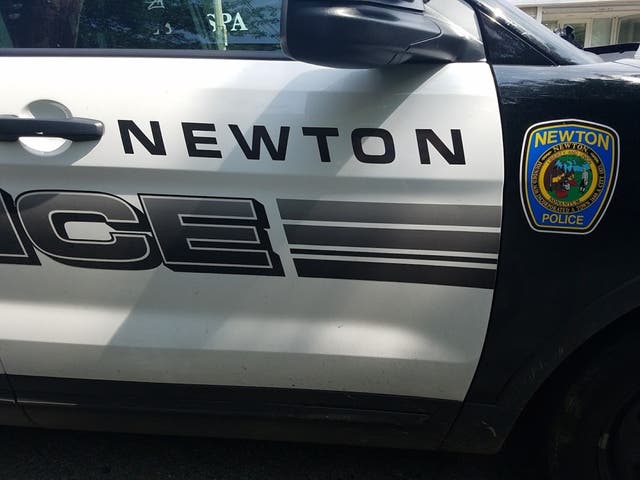 Don't Fall For The 'Found Purse' Scam: Newton Police Logs | Newton, MA ...