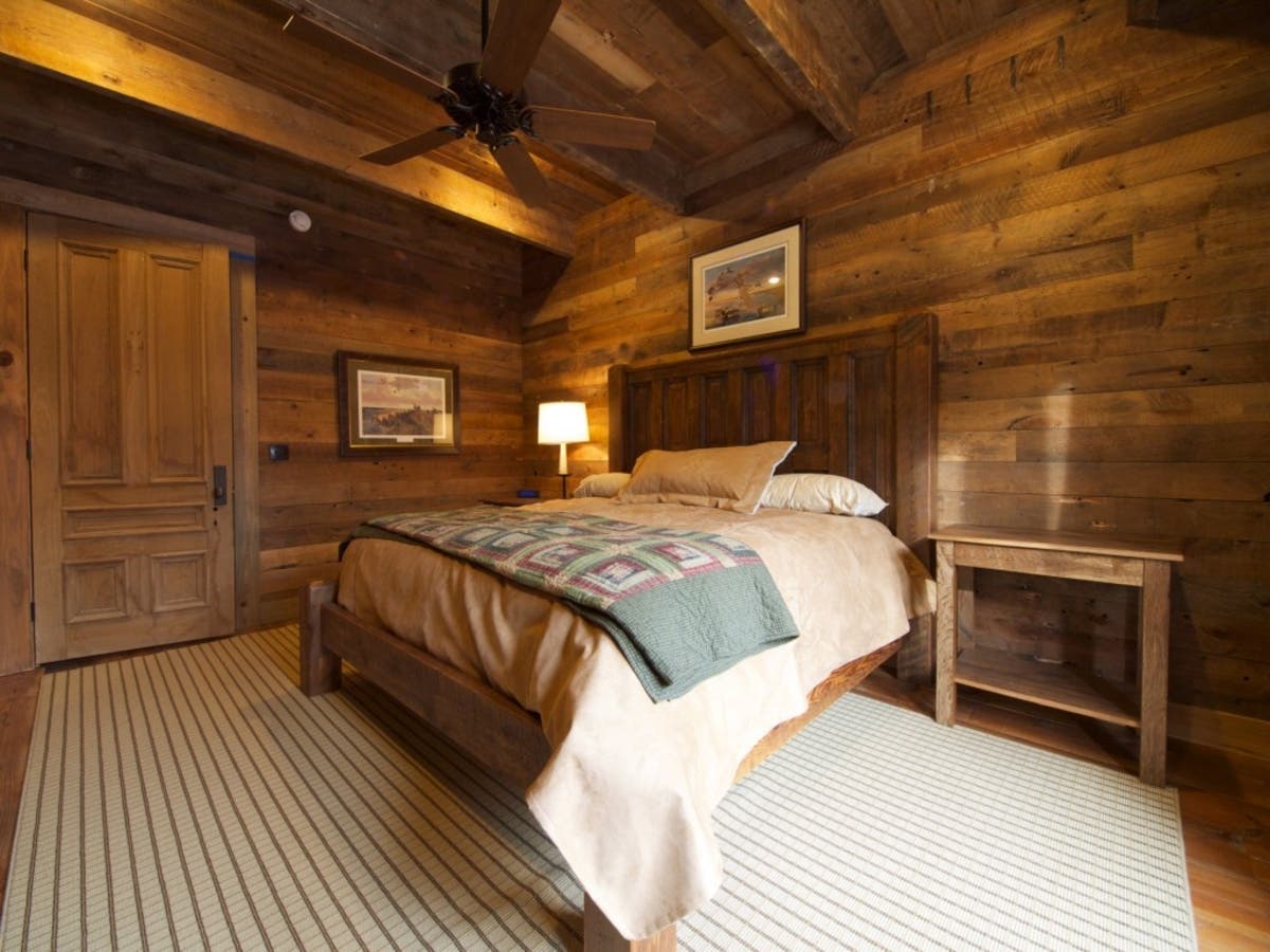 Endgrain Lumber Reclaimed Barn Wood Siding Pallet Wood Siding Wall ...