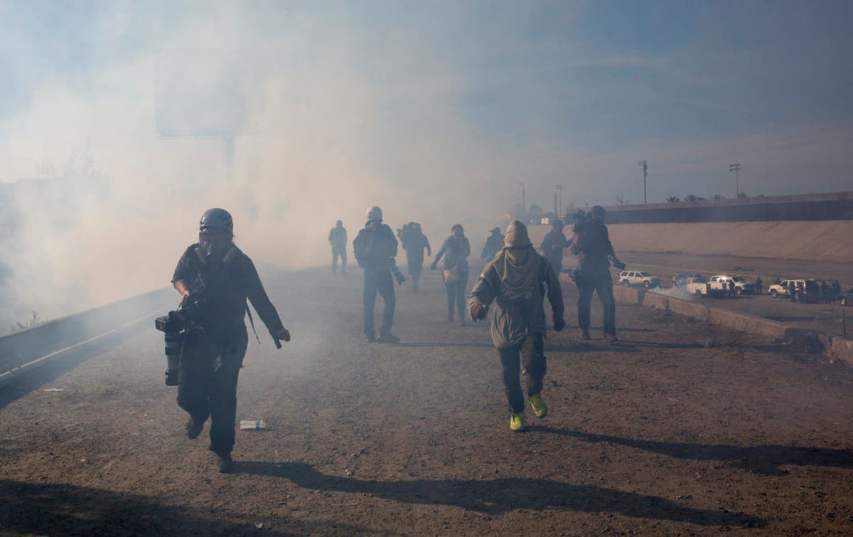 Border Clash Leaves Caravan Migrants Dejected, Worried | White House ...