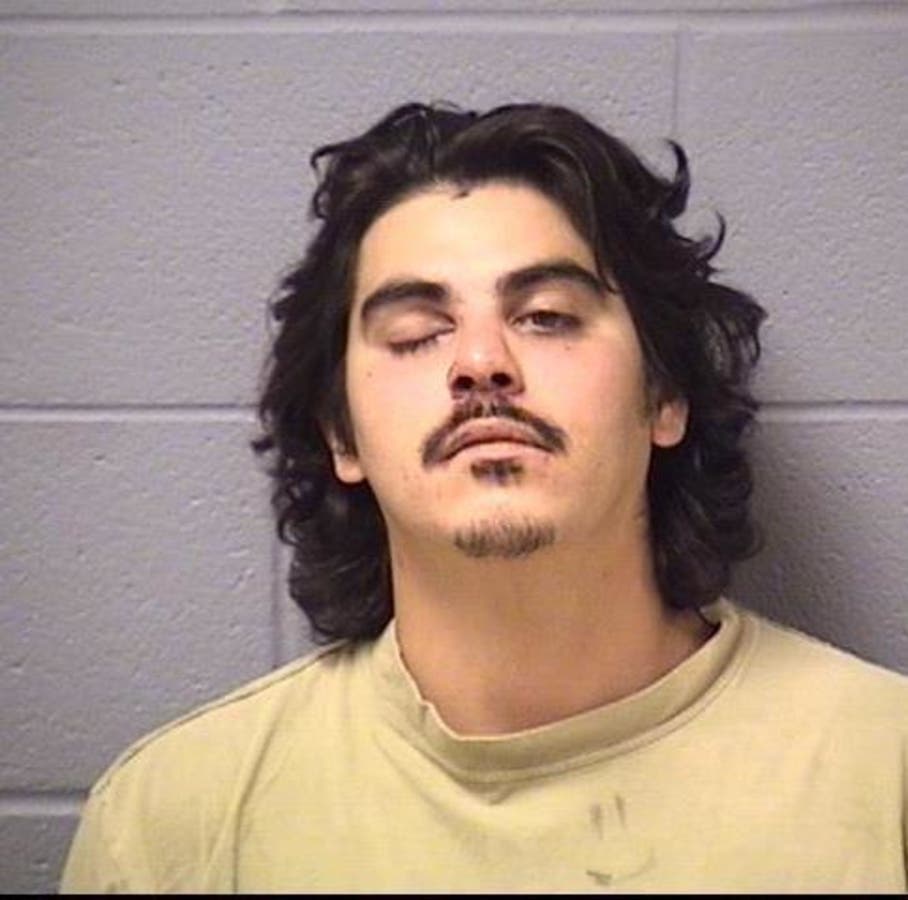 Woman Breaks Wine Glass Over Abusive Boyfriend's Face: Police | Joliet ...