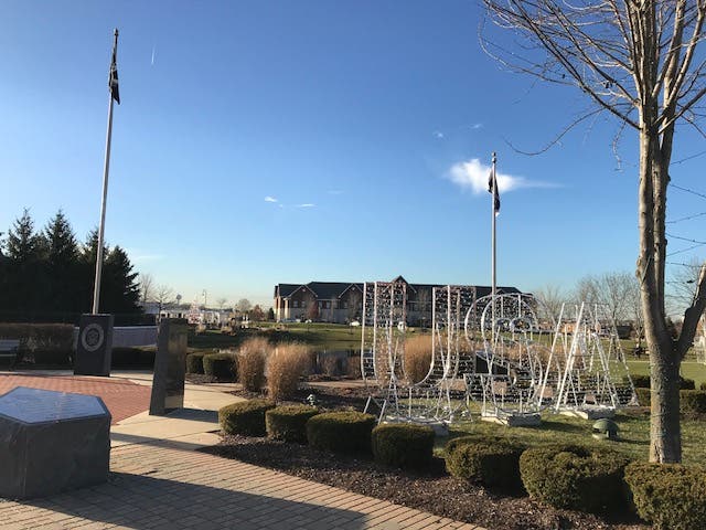 New Lenox Christmas In Commons: Sneak Peek Photos | New Lenox, IL Patch