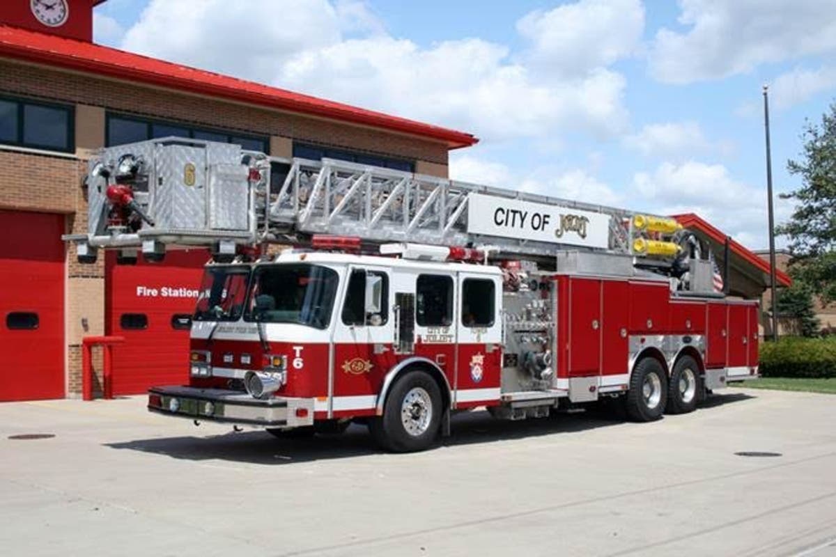 Joliet House Fire Appears Intentionally Set: Deputy Chief | Joliet, IL ...