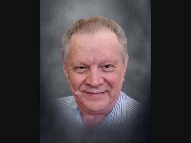 Bob Babich, 81, Founding Barber At Banana Joe's Barbershop | Joliet, IL ...
