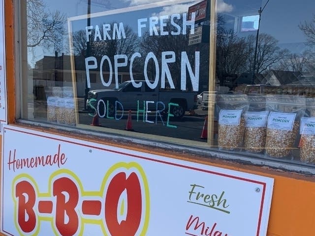 Hey! Hot Dog Sells Farm Fresh Popcorn At Ruby St: Photos | Joliet, IL Patch