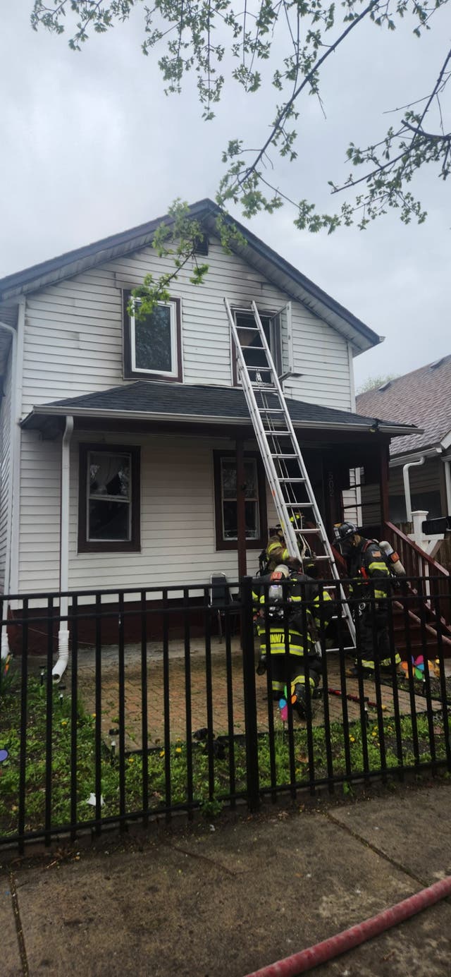 Joliet House On Fire Near Collins Street Takes 2 Hours To Extinguish ...