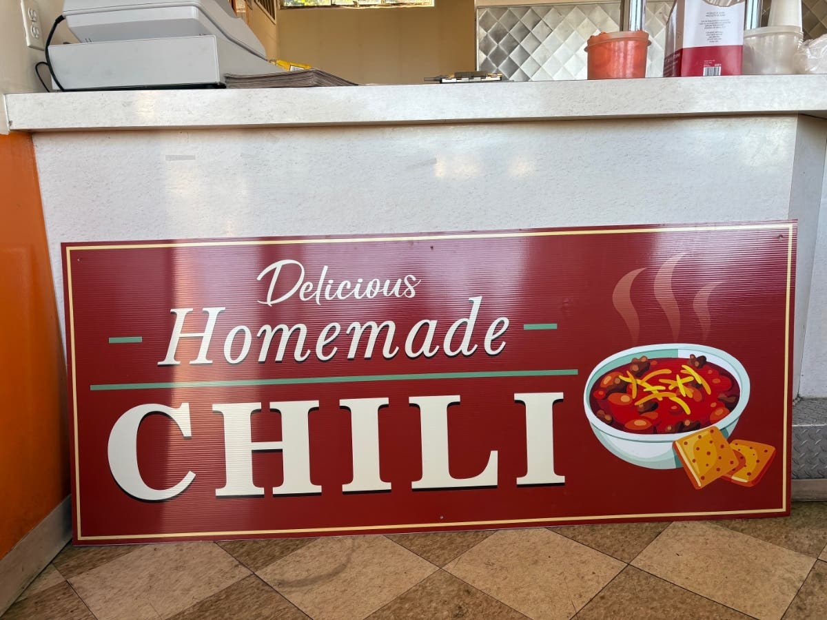 'Delicious Homemade Chili': Hey! Hot Dog Brings Back Chili For Fall ...