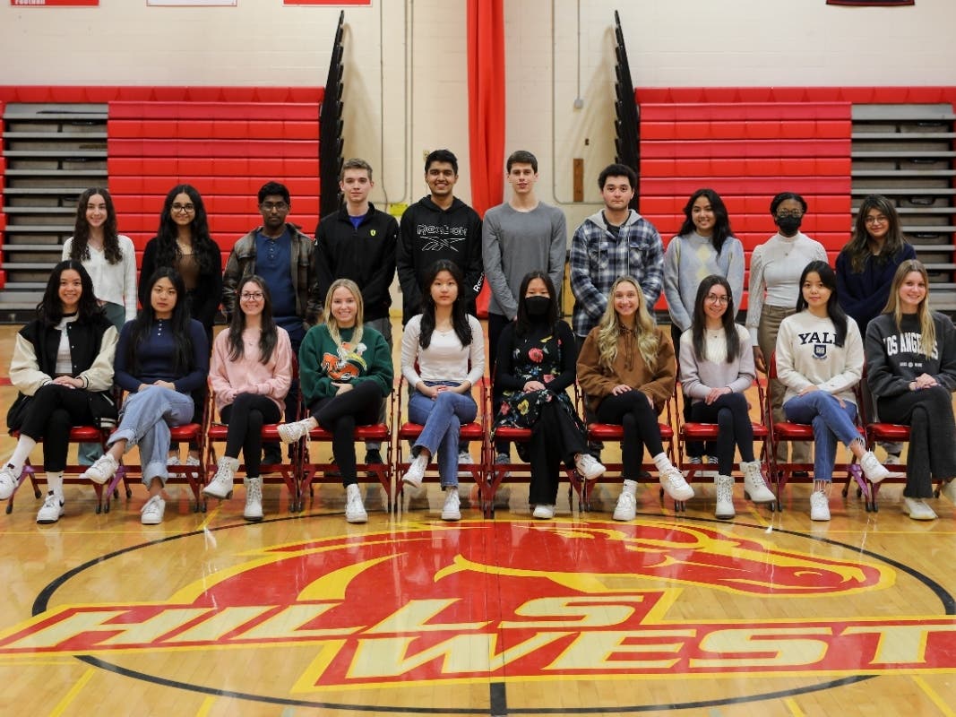 Half Hollow Hills High School West Announces Top 20 Students | Half ...