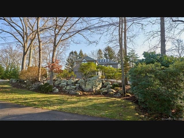 4-BR Contemporary Home For Sale On Stonington's Masons Island ...