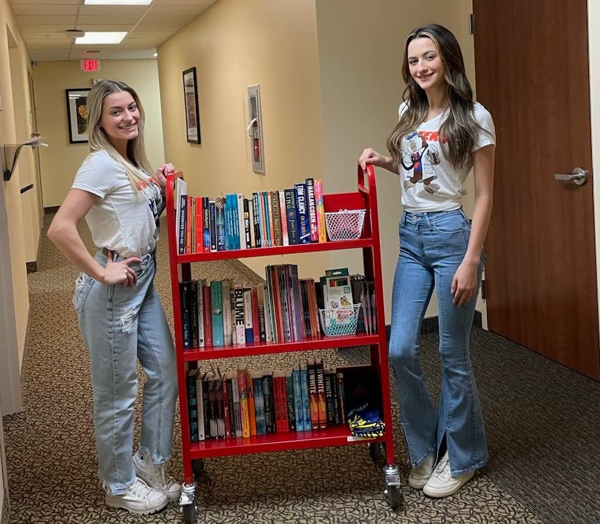 Fort Myers Hooters Employees Make a Special Delivery to Lee Regional ...