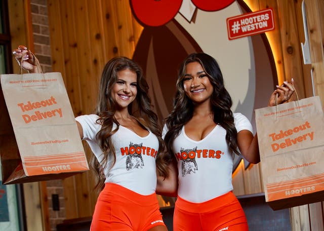 Pre-Order Your Hooters Wings To-Go Packages for the Big Game Online ...