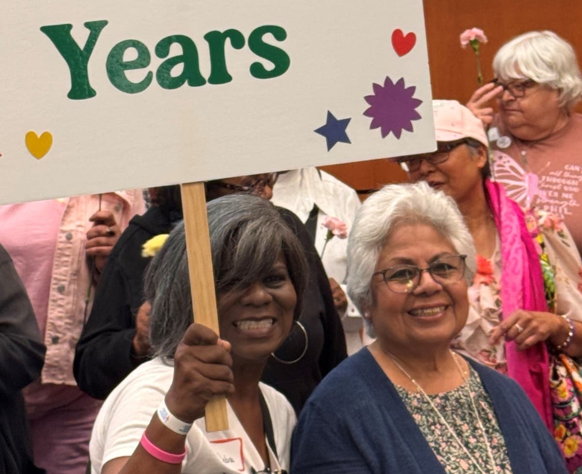 South Chicagoland cancer survivors parade, celebrate resilience and ...