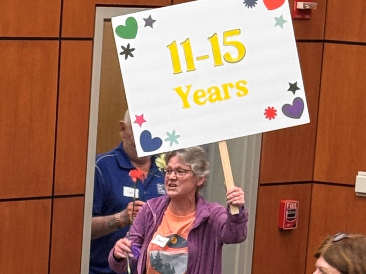 South Chicagoland cancer survivors parade, celebrate resilience and ...