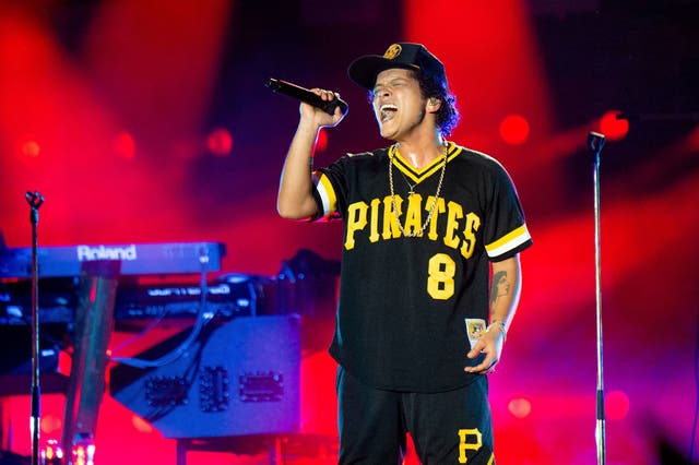 Top Artists Of 2018 And More Year-End Billboard Charts (PHOTOS ...