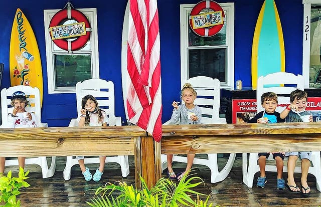 Winky The Giant Ice Cream Cone Stolen; Sand Bar Owner Wants It Back ...