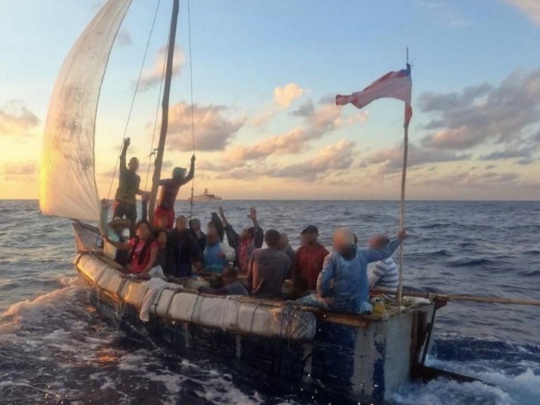 'Overwhelming' Numbers Of Cubans Make 94-Mile Trip To FL, Democracy ...