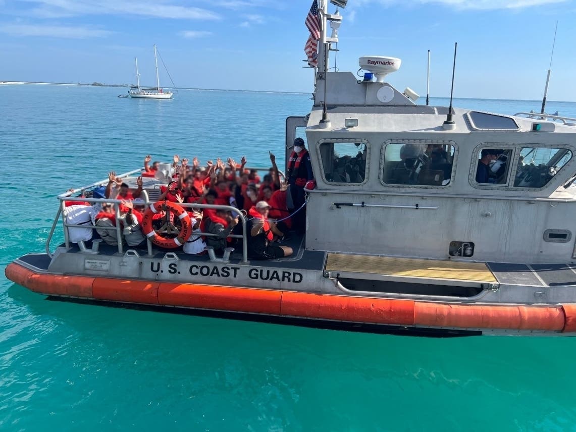 'Overwhelming' Numbers Of Cubans Make 94-Mile Trip To FL, Democracy ...