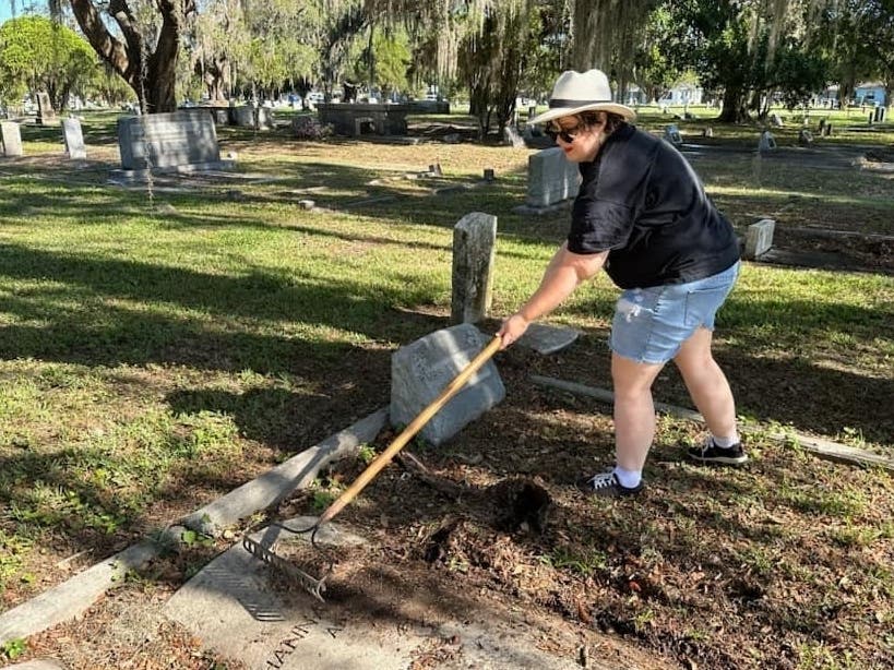Tampa City Council Members Get Down And Dirty Cleaning Up Cemetery ...