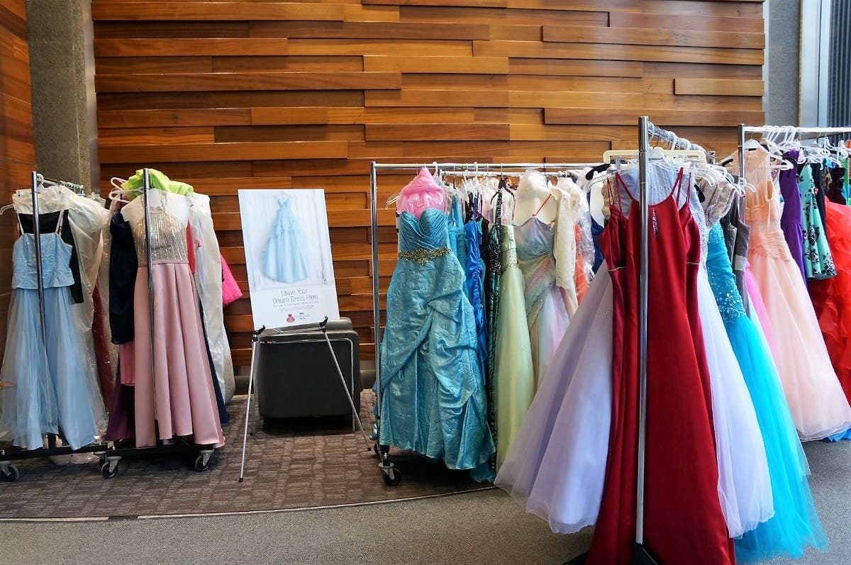 Comerica Bank Accepting Prom Dress Donations | Novi, MI Patch