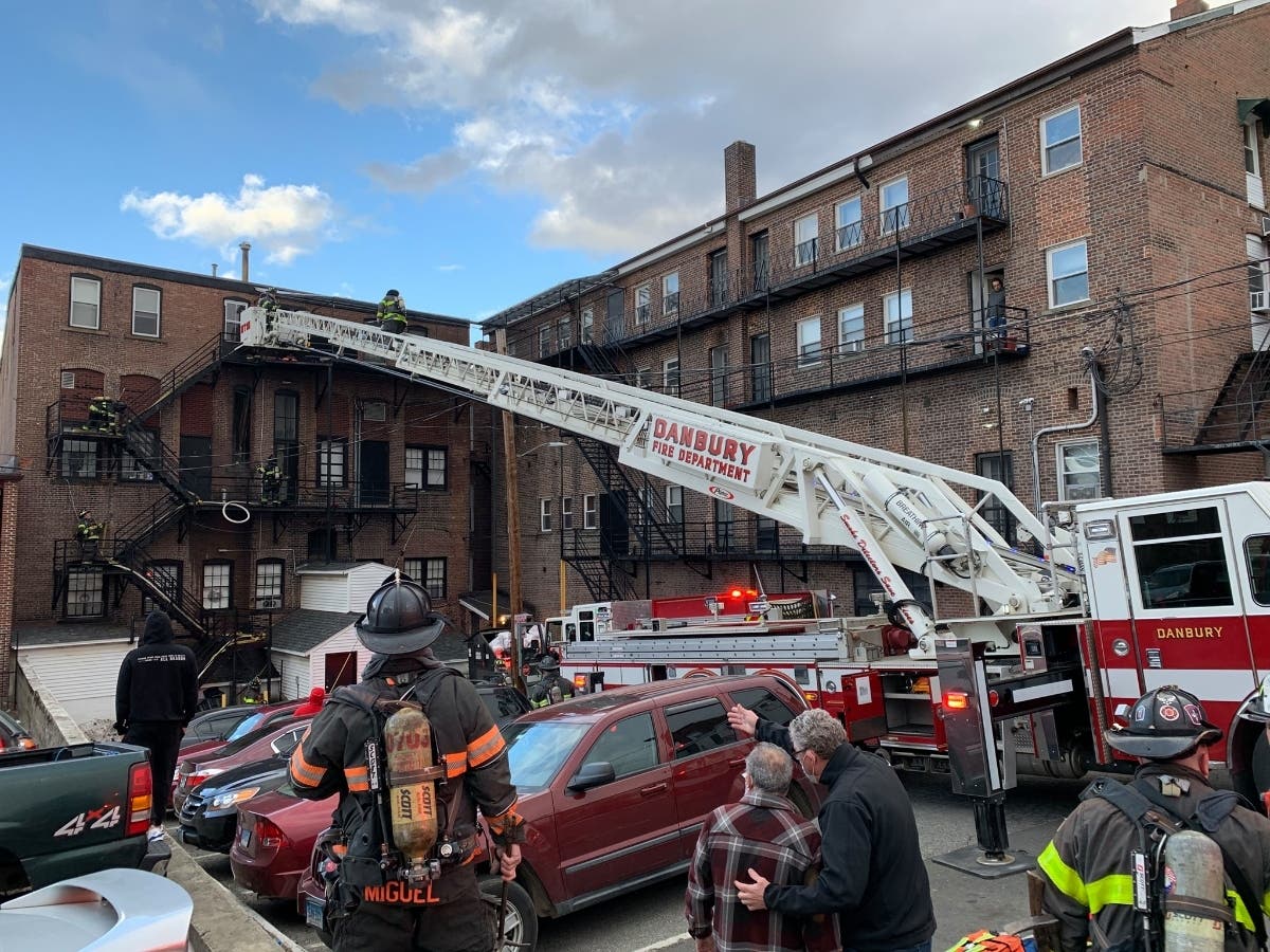 Danbury Fire Department Tackles Blaze On Main Street | Danbury, CT Patch