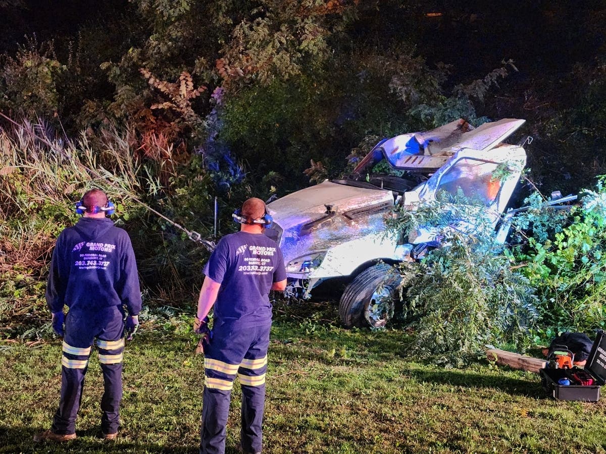 Emergency Crews Respond To I-84 Truck Crash Early Monday Morning ...