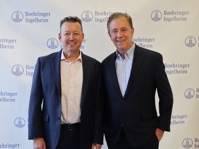 Lamont Signs Executive Order At Boehringer Ingelheim In Ridgefield ...