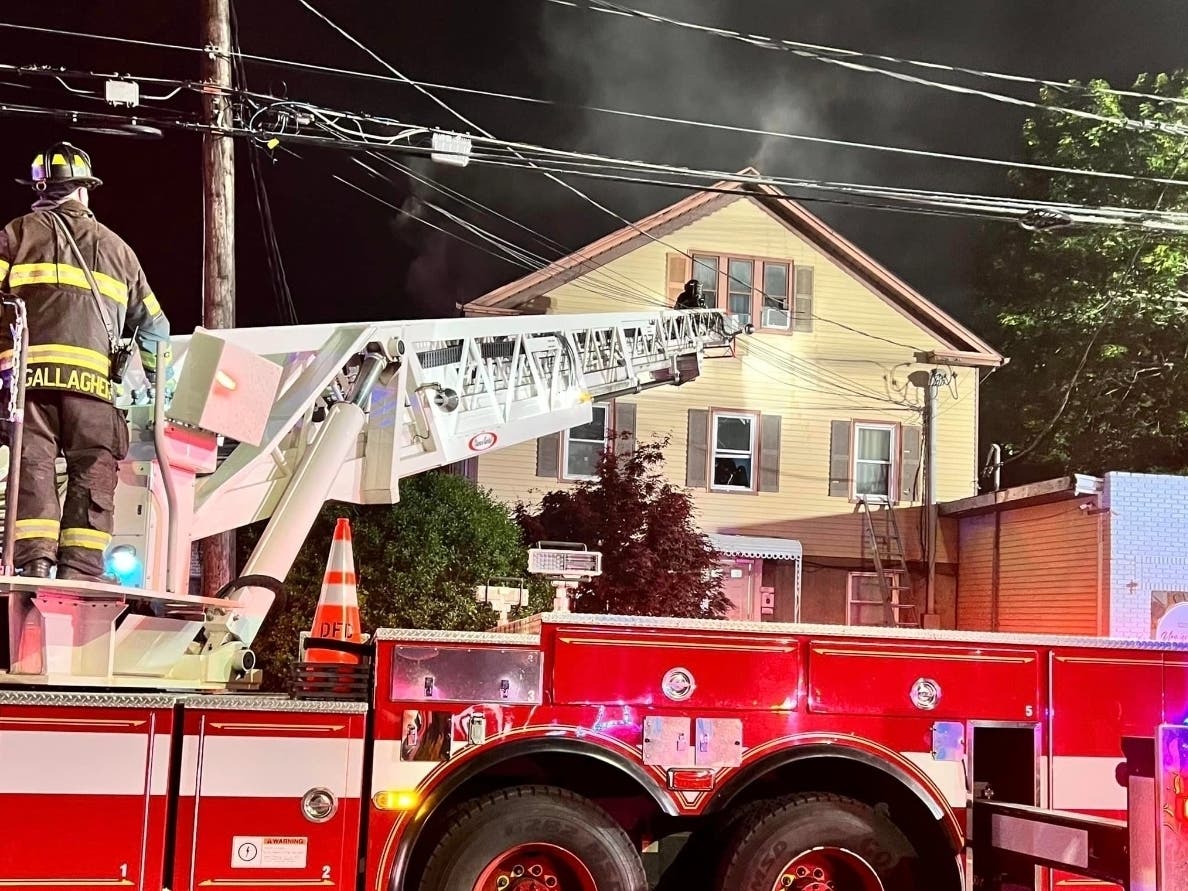 Danbury Crews Tackle Main Street Blaze Under 'Challenging' Conditions ...