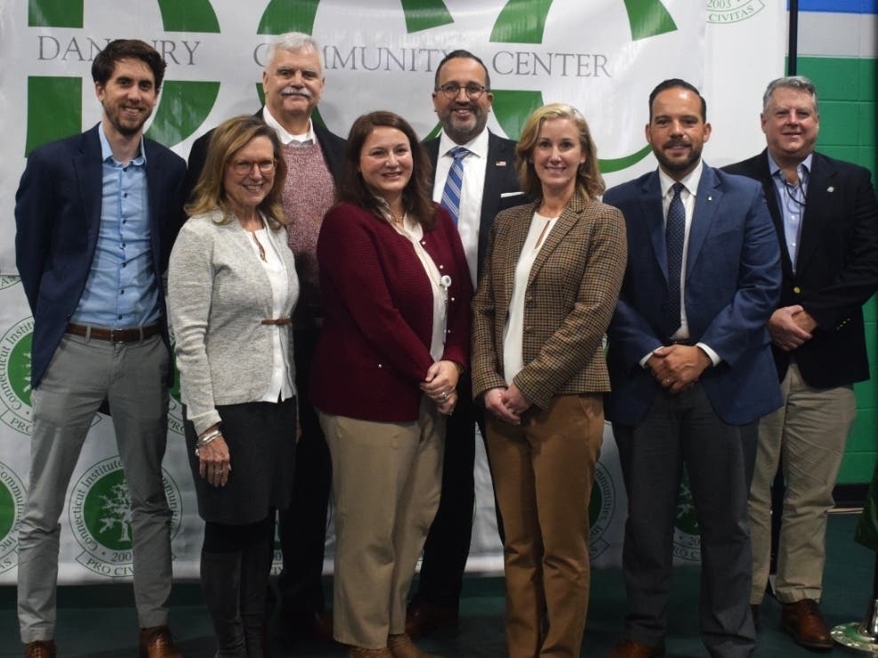 CT DEEP, CIFC, Partner To Offer Free Swim Lessons In Danbury | Danbury ...