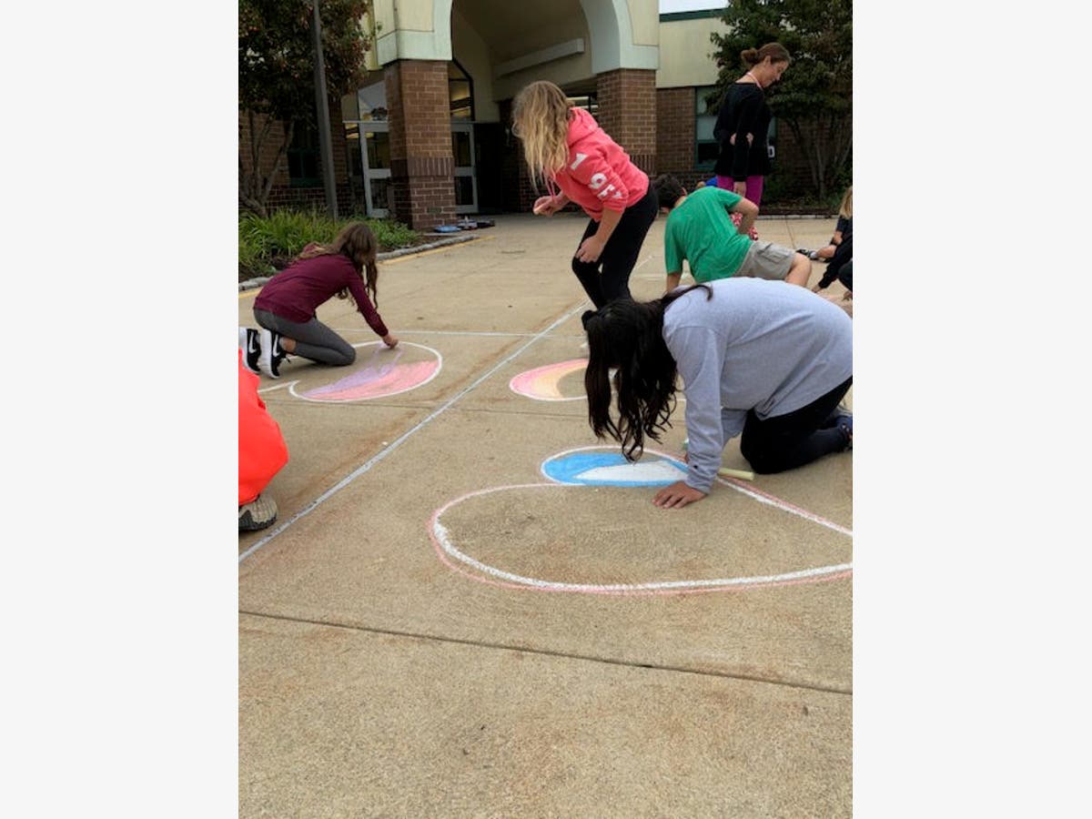 Pier School Fifth Graders "Chalk It Up" Against Bullying Photos ...