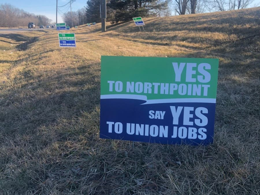 NorthPoint Uses Non-Union Printers for "Yes" Signs? | Joliet, IL Patch