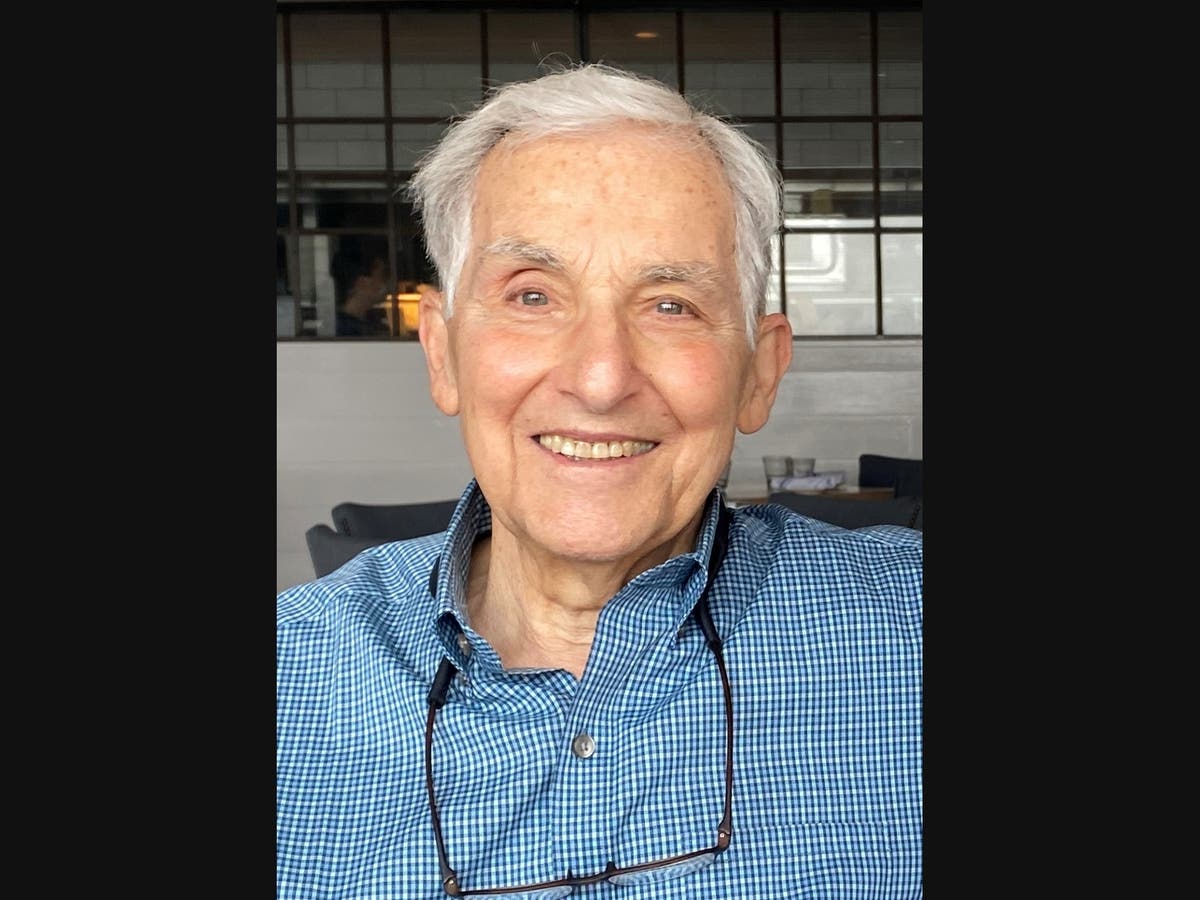 Richard L. Zambarano passed away on August 15, 2024. | Orange, CT Patch