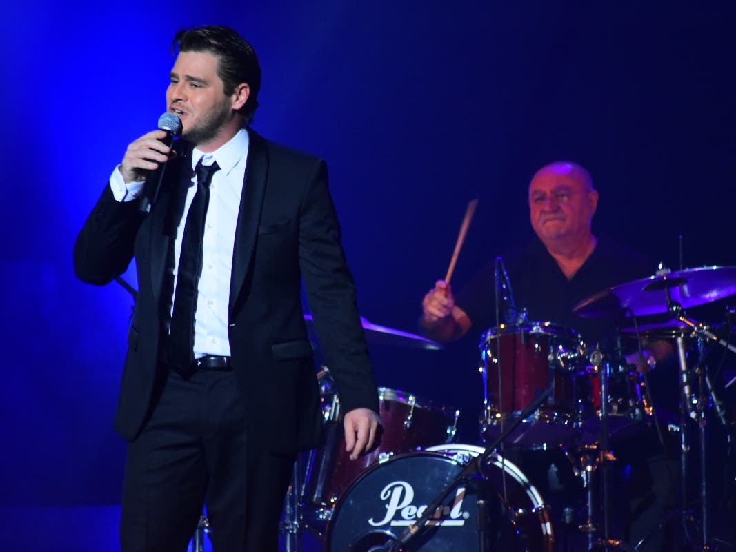 Beloved French Singer Joe Dassin's Legacy Lives on in Salut! Tour ...