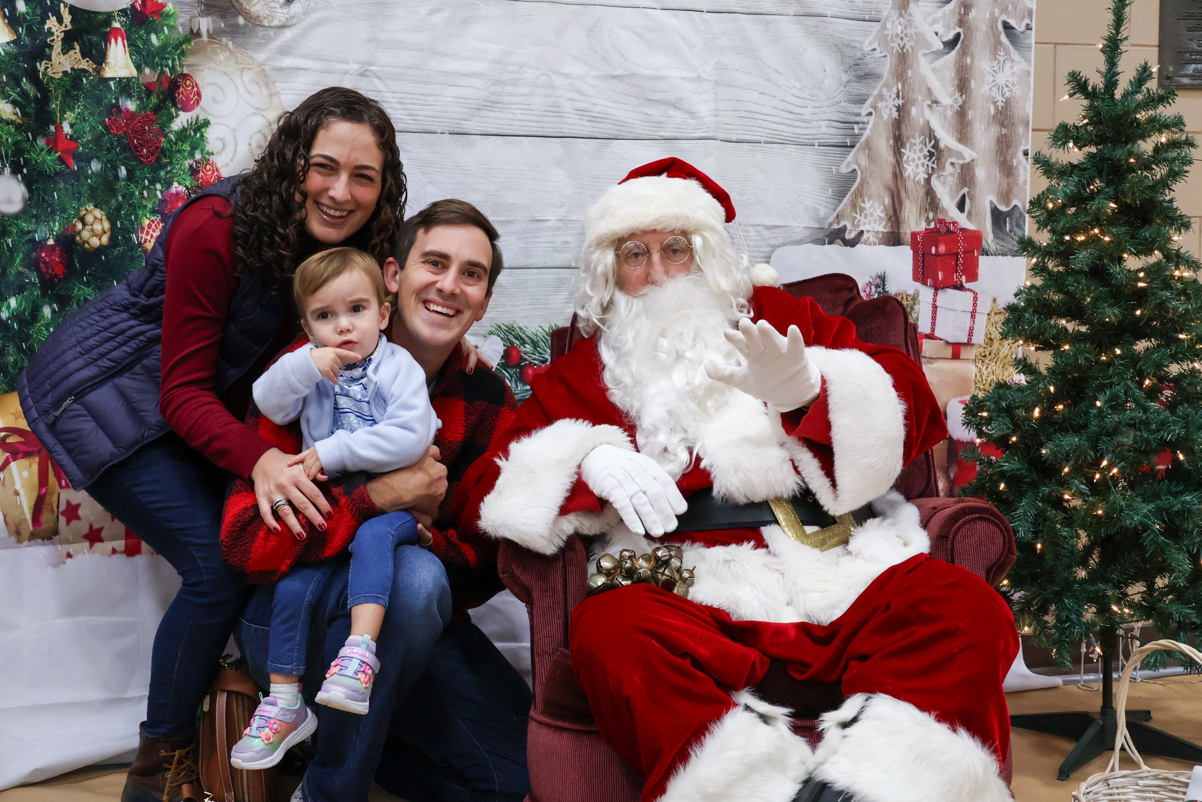Nov 22 | 47th Annual Holly Berry Festival | Hamden, CT Patch