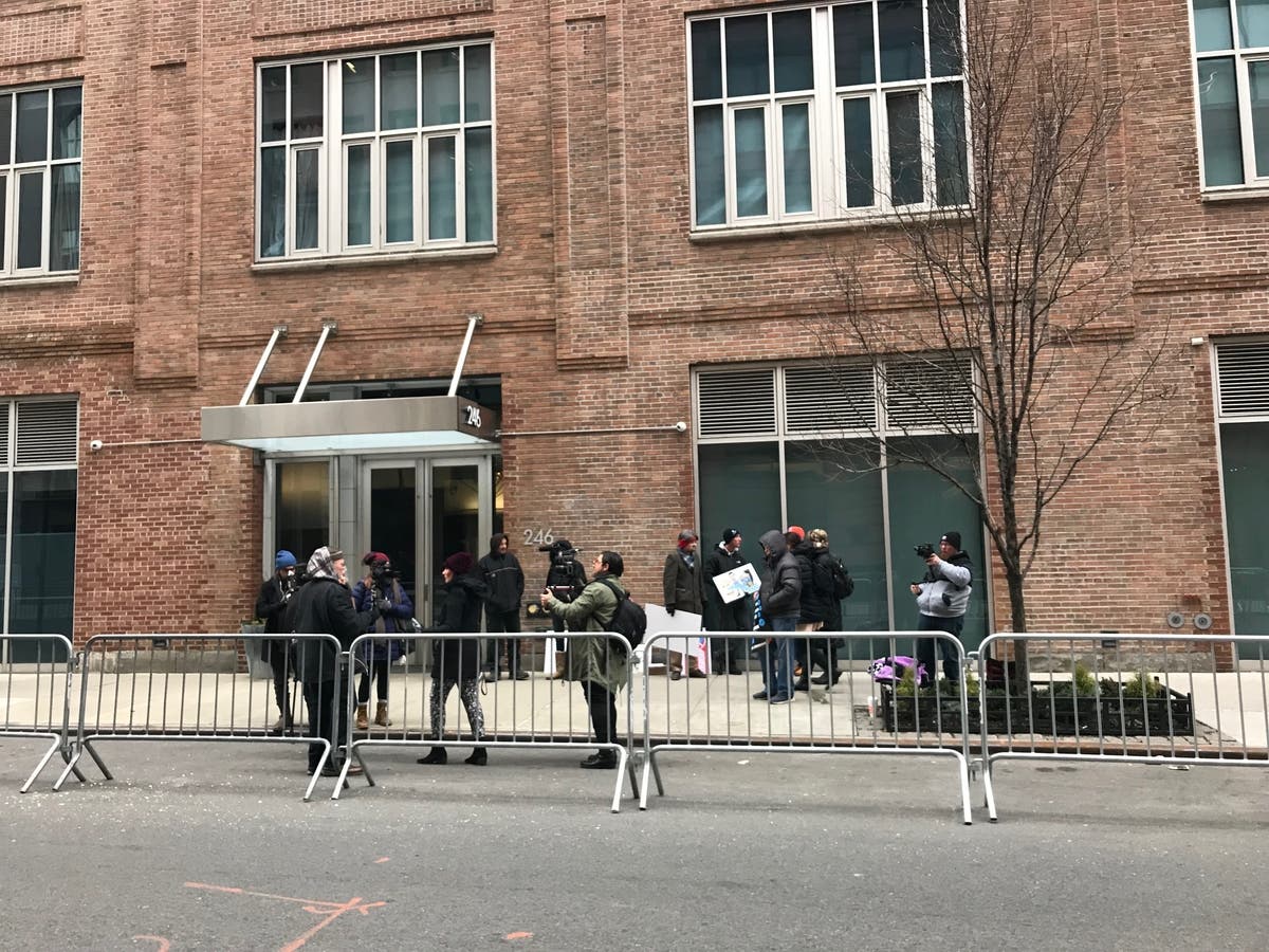 Laura Loomer Claims Islamophobia Doesn't Exist At Twitter Protest ...