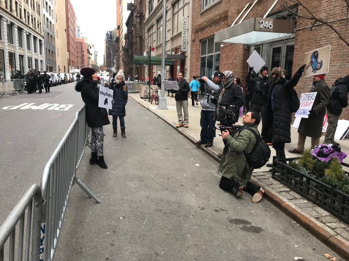 Laura Loomer Claims Islamophobia Doesn't Exist At Twitter Protest ...