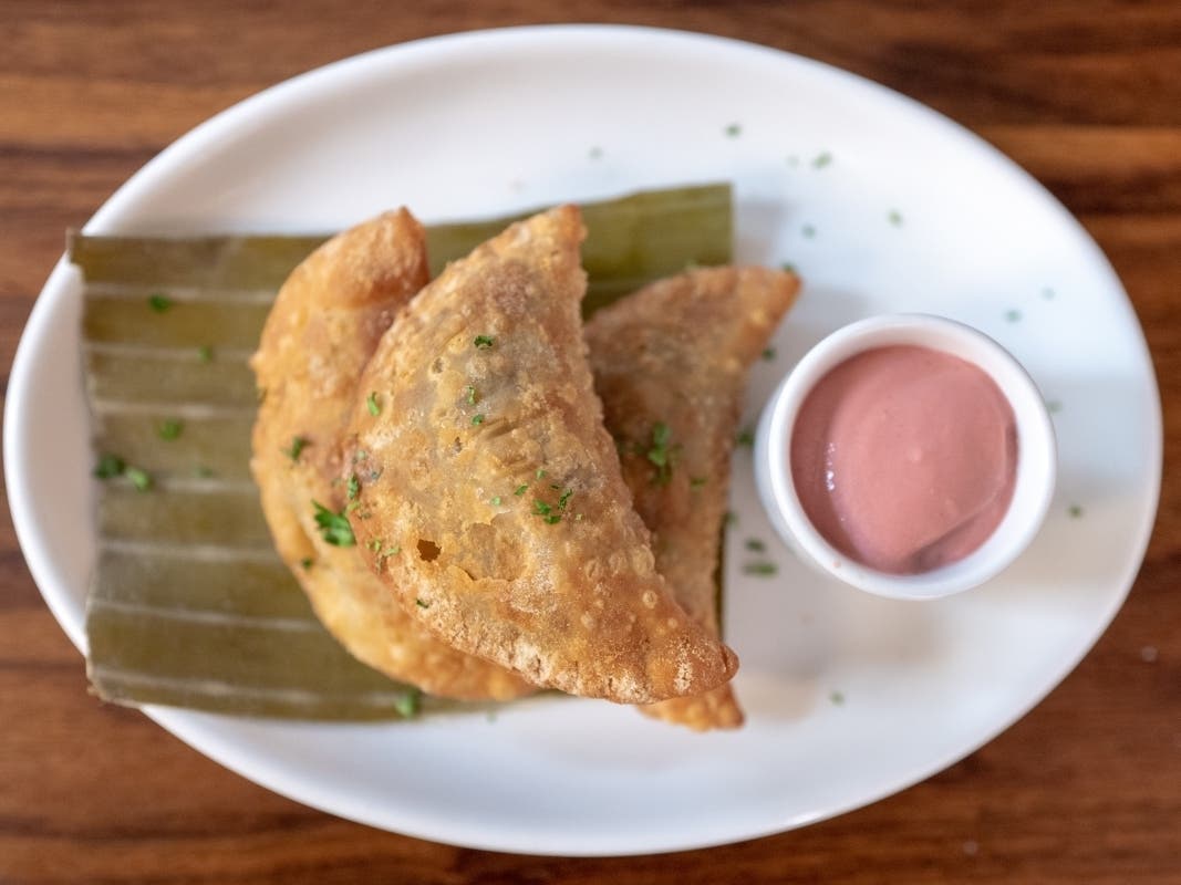 Food Network Star Carl Ruiz Opens Cuban Restaurant In Meatpacking ...