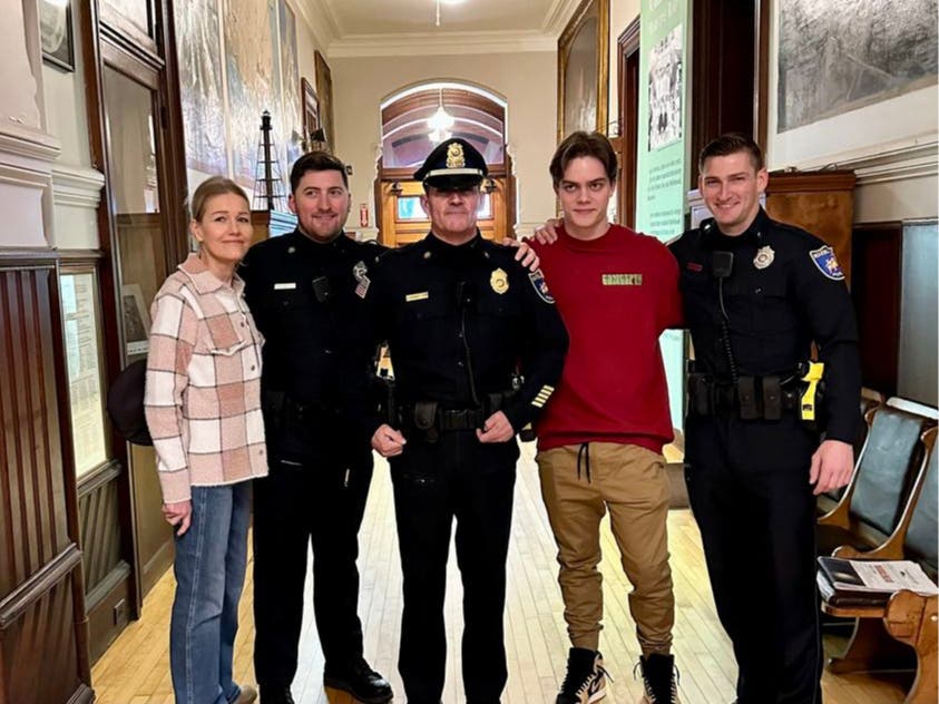 Marblehead Police Lieutenant Honored For Saving Young Woman's Life ...