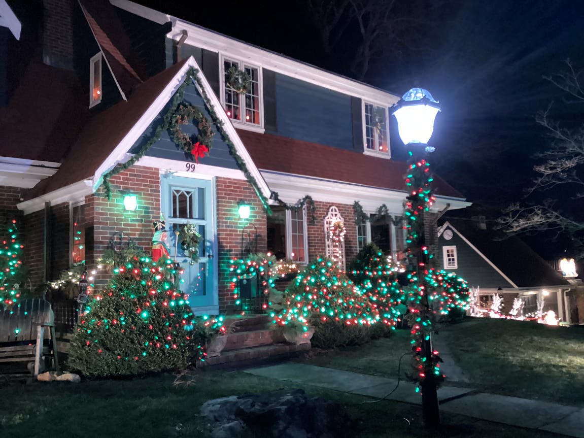 More Of The Best Holiday Lights Shows Across MA: See New Additions ...