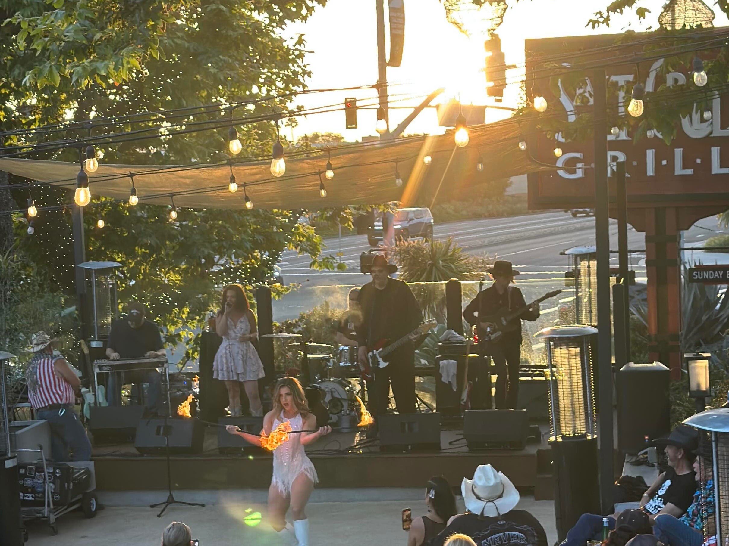 Jun 26 | Salt Creek Grille Summer Concert Series - Line Dancing with ...