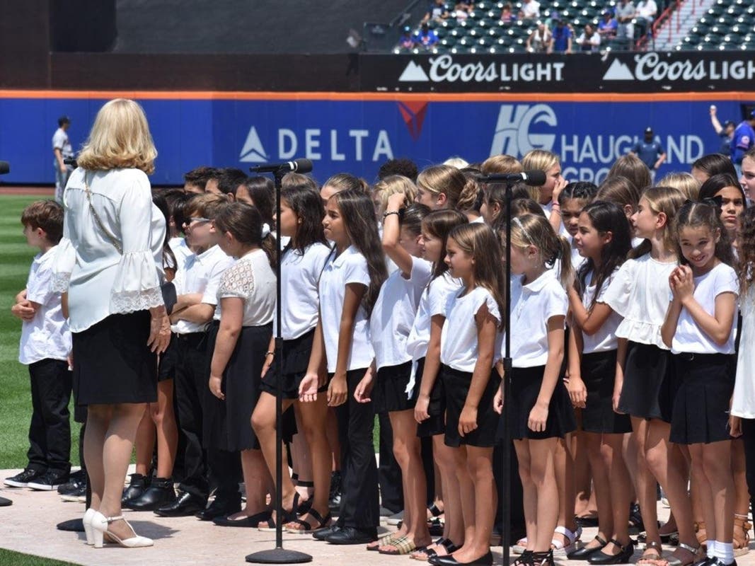 Hauppauge Students Sing National Anthem At Mets Game: 'Magical ...