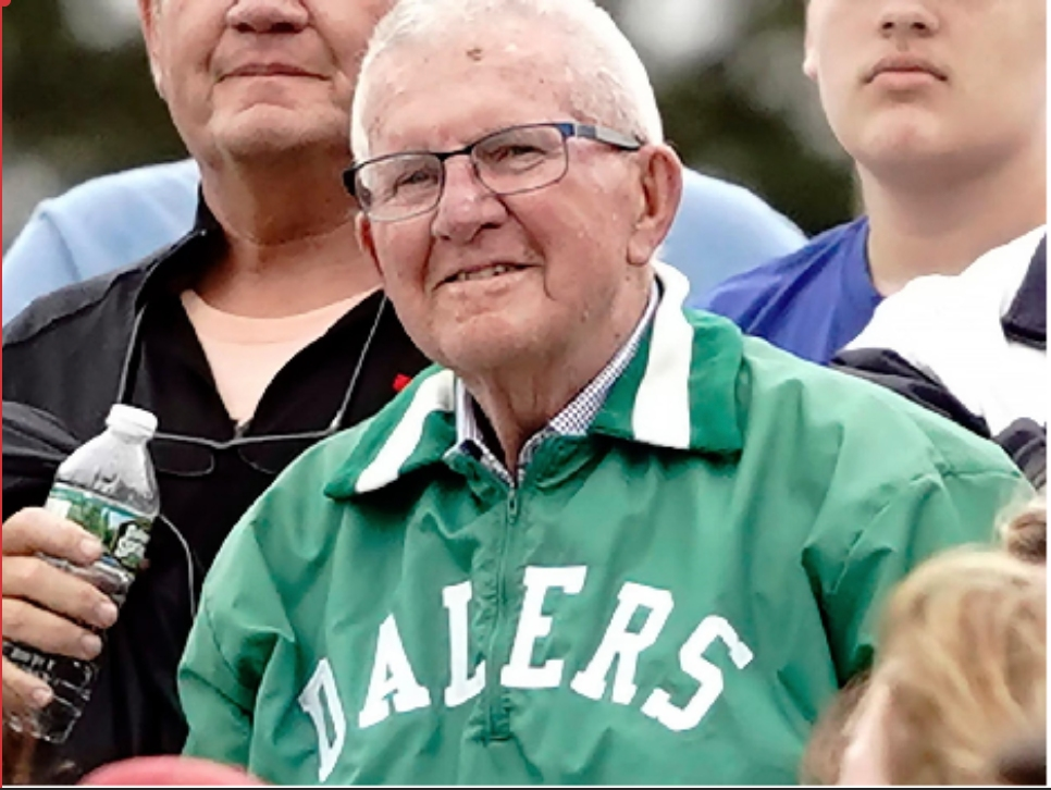 Farmingdale Mourns Legendary Football Coach, 'Giant' Donald Snyder ...