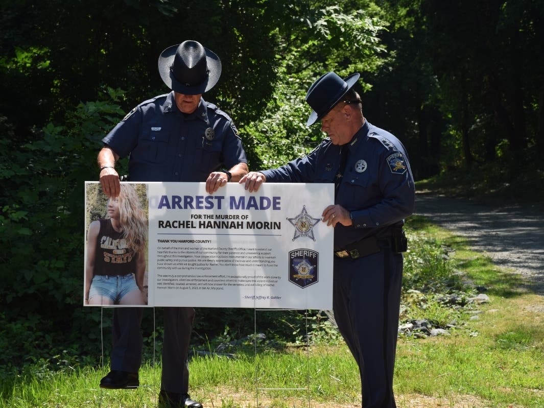 Signs Announcing Arrest In Rachel Morin Case Posted At Trail: HCSO ...