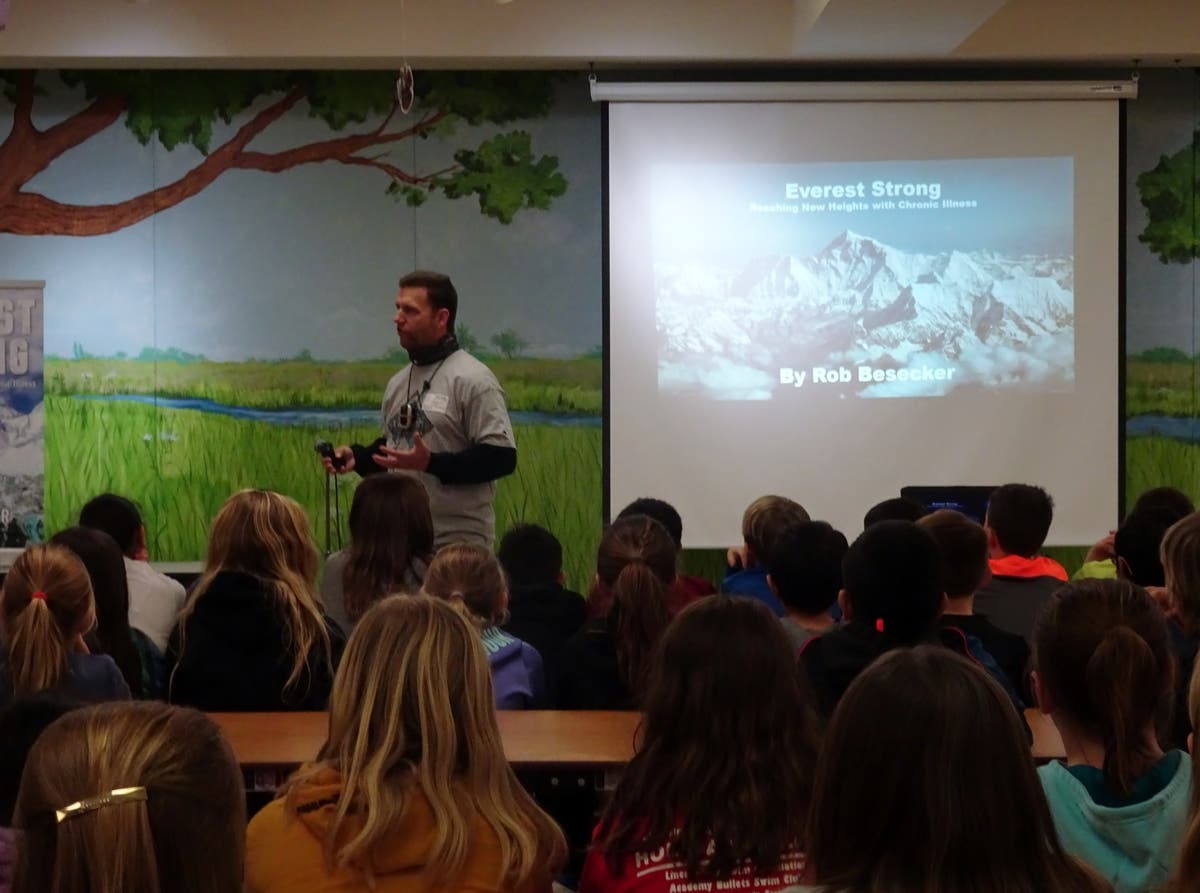 Chelsea fifth graders meet author Rob Besecker | Frankfort, IL Patch