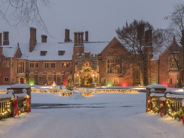 Meadow Brook Hall's Holiday Walk Brings Seasonal Magic | Rochester, MI ...