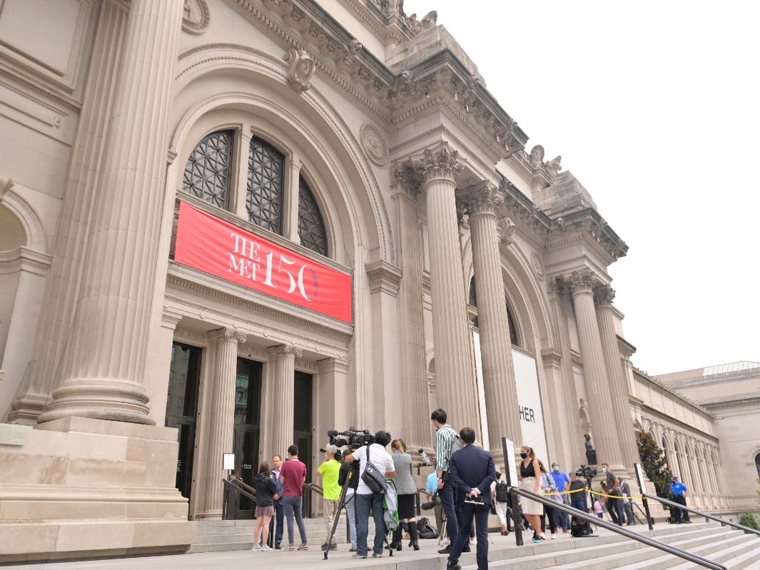 Met Museum To Rebuild Unpopular Wing Thanks To $125 Million Gift ...
