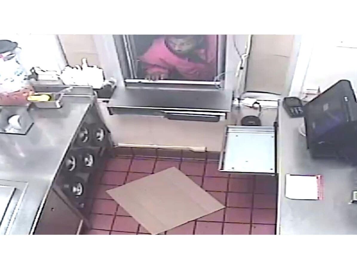 Man Climbs Through KFC-Taco Bell To Steal Items From Restaurant: Video ...