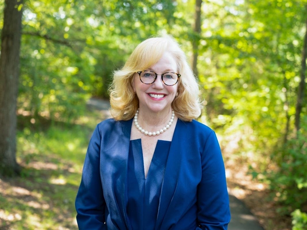 Republican Kristin Hoffman Challenges Incumbent In 6th District Race ...