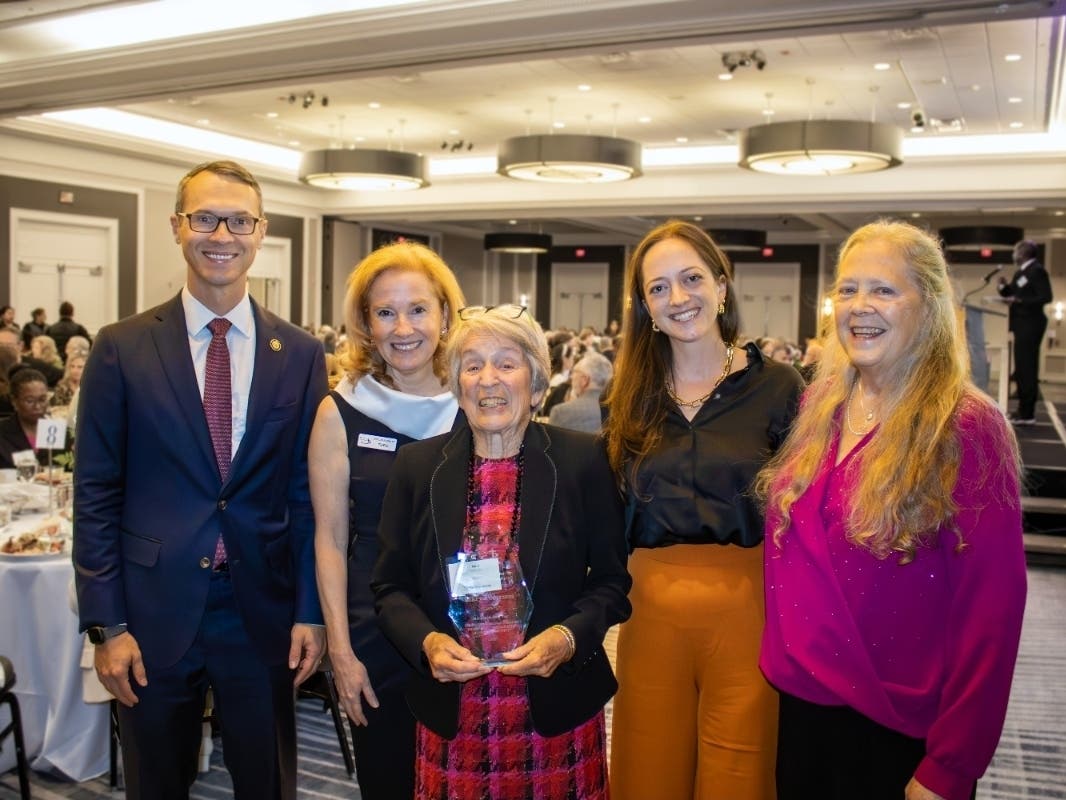 Banquet Raises $273K For Fairfax City's Homeless Day Shelter | Fairfax ...