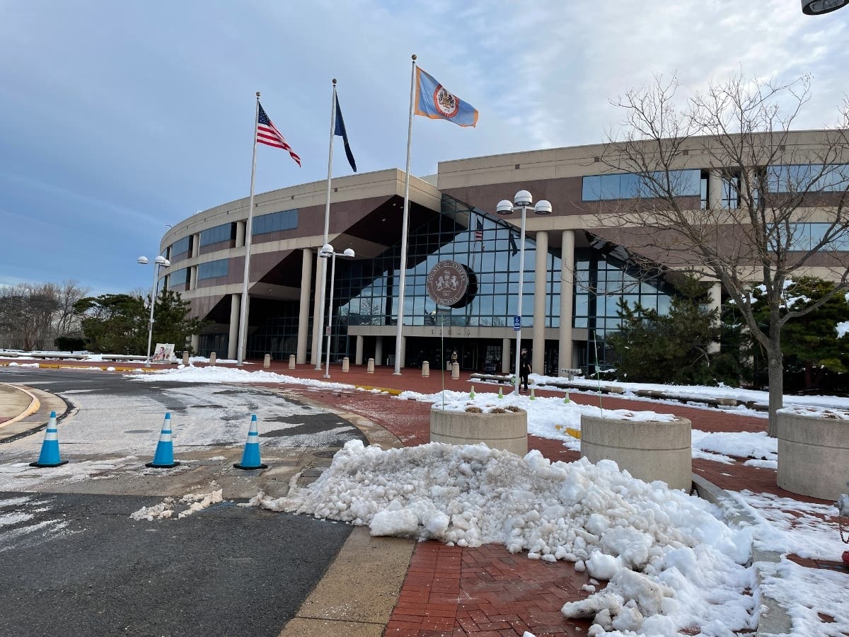 Winter Storm Targets McLean: Latest Forecast, Cancellations, How To ...