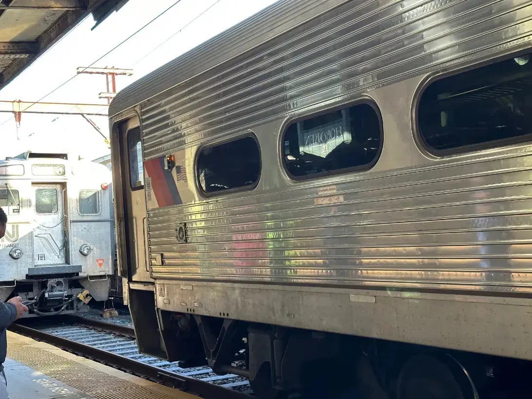 NJ Transit Trains Suspended, Delayed Due To Wire Issues, Agency Says ...