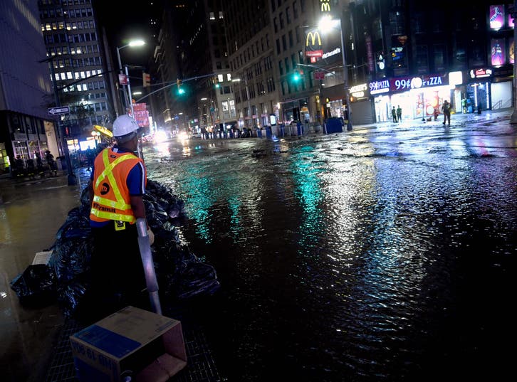 Times Square Water Main Break Floods Subways: See The Shocking Photos ...